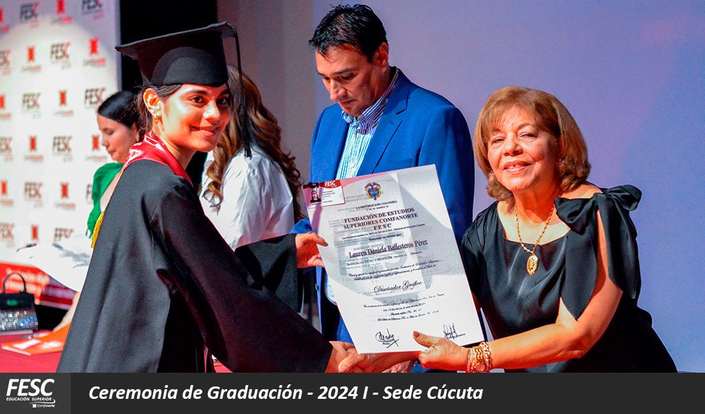 Fundación de Estudios Superiores Comfanorte - FESC - Entrega de títulos ...